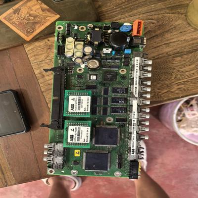 【议价】ABB变频通讯板3BHE024577R0101全新1张
