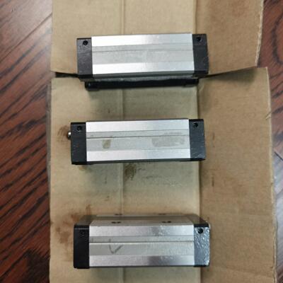 【议价】特价THK滑块SHS25V  3个没使用过生锈了打包包