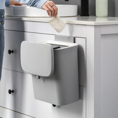 挂壁式厨房垃圾桶家用厨柜门带盖分类收纳筒可悬挂拉盖滑盖垃圾筒