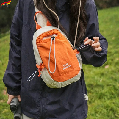 德国户外轻量迷你旅行多用小胸包
