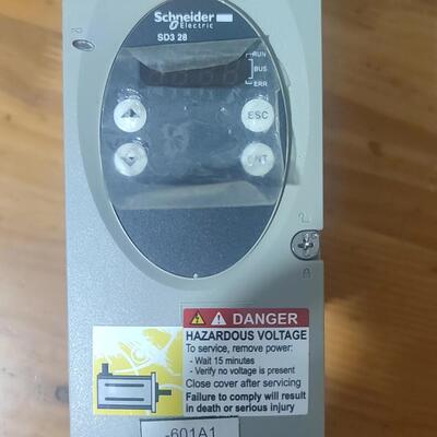 议价LXM05AD10M2-601A1 伺服驱动器 0.75KW 220V 工控配件维修