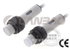 兰宝电容式接近开关塑料NPN-NO/NC CR12SCF04DNOY CR12SCN08DNOY