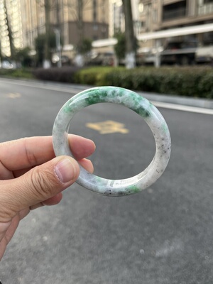 1019-2268天然A货翡翠57-12-9夜色芝麻糊乌鸡带辣绿有裂纹晶体粗