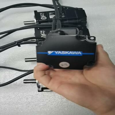 安川SGMMS-04ADC6S，正常件，功能正常，发货前（憨憨电子）