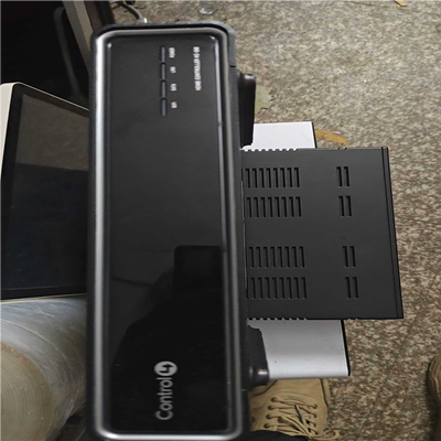 control4 中控主机 C4-300C-E-B ，正（憨憨电子）