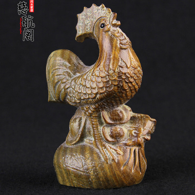 速发绿檀木生肖鸡件件手工雕刻十二肖生鸡木雕汽车摆摆工艺品
