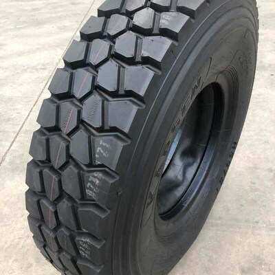 全钢丝900 1000 1100耐磨12R22.5载重加强1200r20矿山大货车轮胎