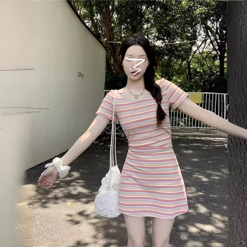进店铺看更多短袖齐膝女裙-韩系显瘦修身甜美收腰皱褶套头短裙子