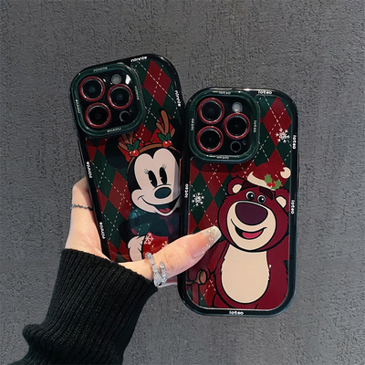 圣诞菱格米奇草莓熊适用苹果16Pro手机壳iPhone14max12小米15华为mate60k80p70nova11note13荣耀90x100findx8