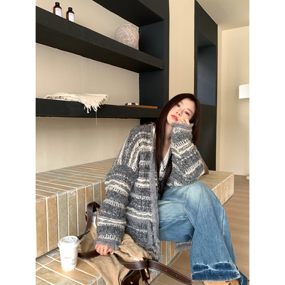 Joeyoo秋冬新款宽松设计感毛边条纹毛衣开衫女加厚巨好看针织外套