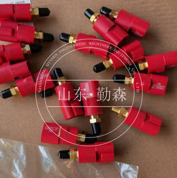 装载机配件   各种型号齐全  WA150 压力开关   421-06-36231