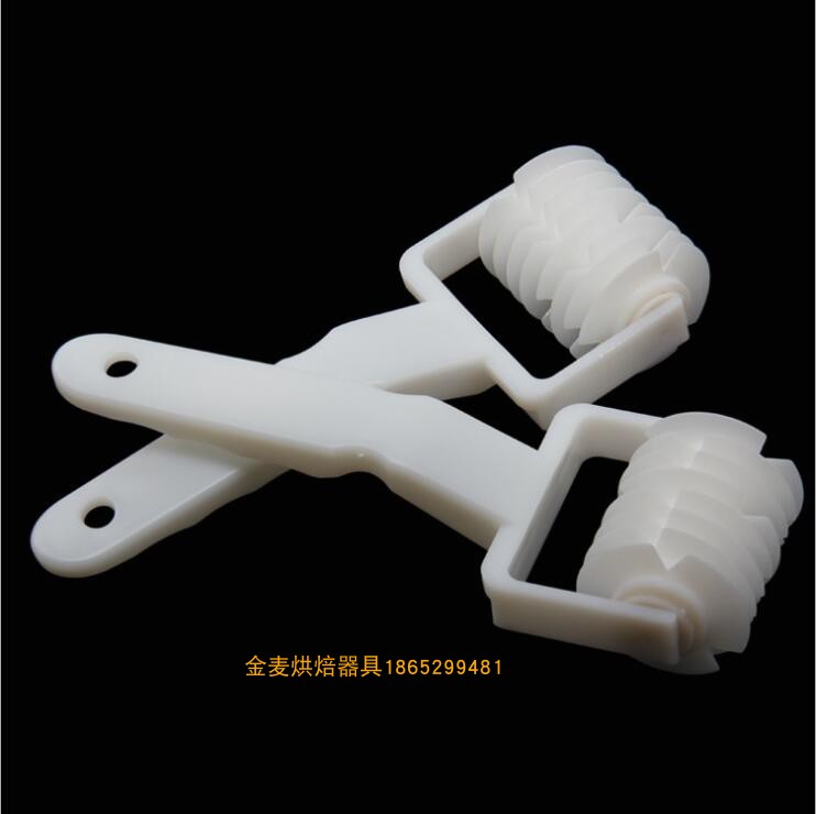 披萨工具 大号塑料拉网刀/滚刀滚刀拉网刀滚轮刀滚刀包邮烘焙工具