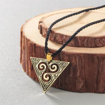 极速Kinitial Retro Spiral Triskele NecklaMce Geometric Trian