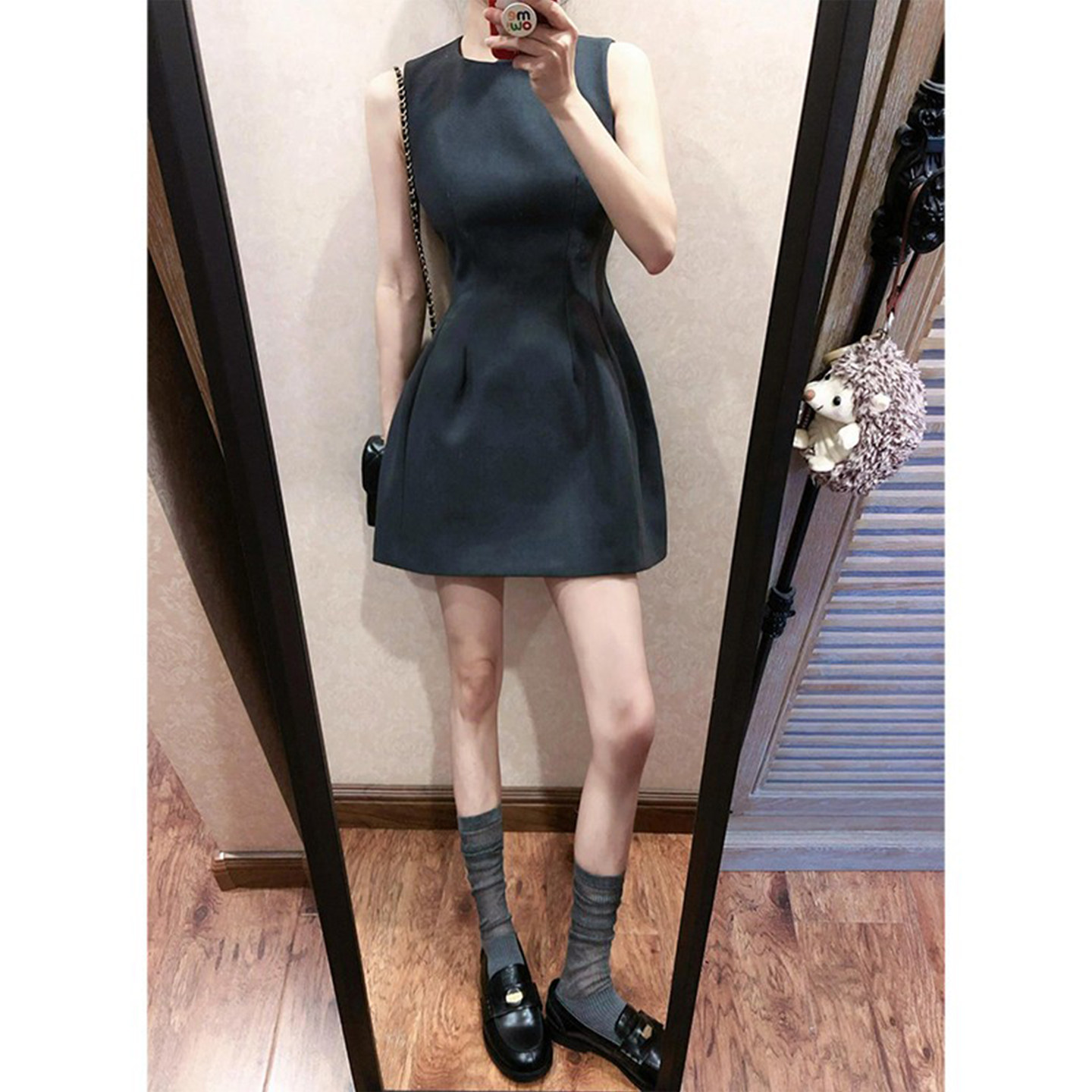 灰色背心连衣裙女绝美礼服小裙子特别漂亮掐腰千金初夏独特韩系