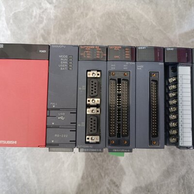议价Q系列PLC一套，含Q00UCPU、QJ71C24