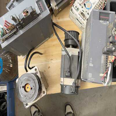 三菱750W伺服驱动器MR-JE-70A