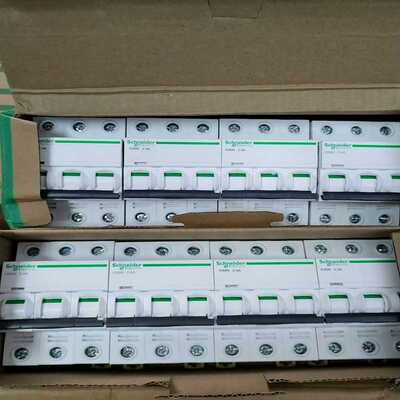 议价iC65N施耐德断路器A9F18306，3PC6A，九九成新