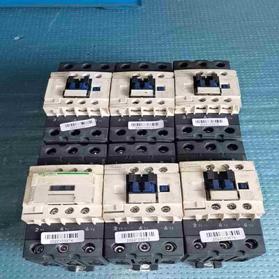 交流接触器LC1D40A 成色新6个，~询价