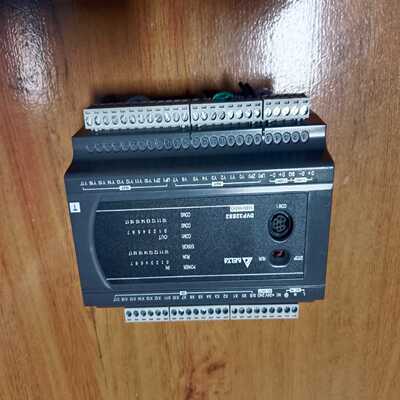 询价台达PLCDVP32ES200T，功能正常，为实图