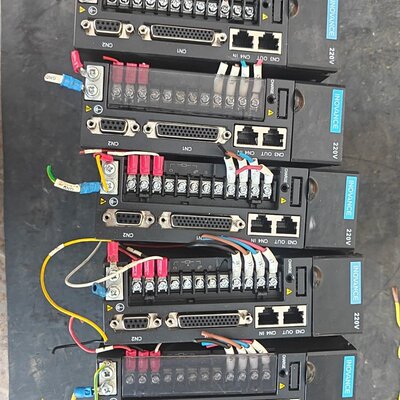 议价伺服驱动器IS620NS1R61IS620NS2R8IIS620NS5R4I