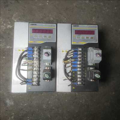 艾威图EVD–W12HB(HD1）伺服驱动器拆机，成色如图，（耶耶电子）