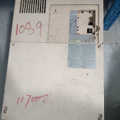 议价安川变频器 CIMR-EB4A0088AAA 45KW 38维修