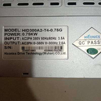 刚合康变频器HⅠD300A2-T4-0.75G，共2台，