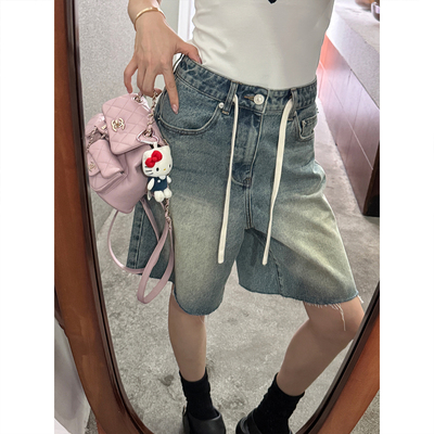 牛仔中裤显瘦又百搭时尚女