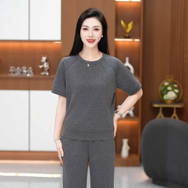 休闲运动套装女夏季新款宽松显瘦圆领刺绣短袖上衣阔腿裤两件套潮