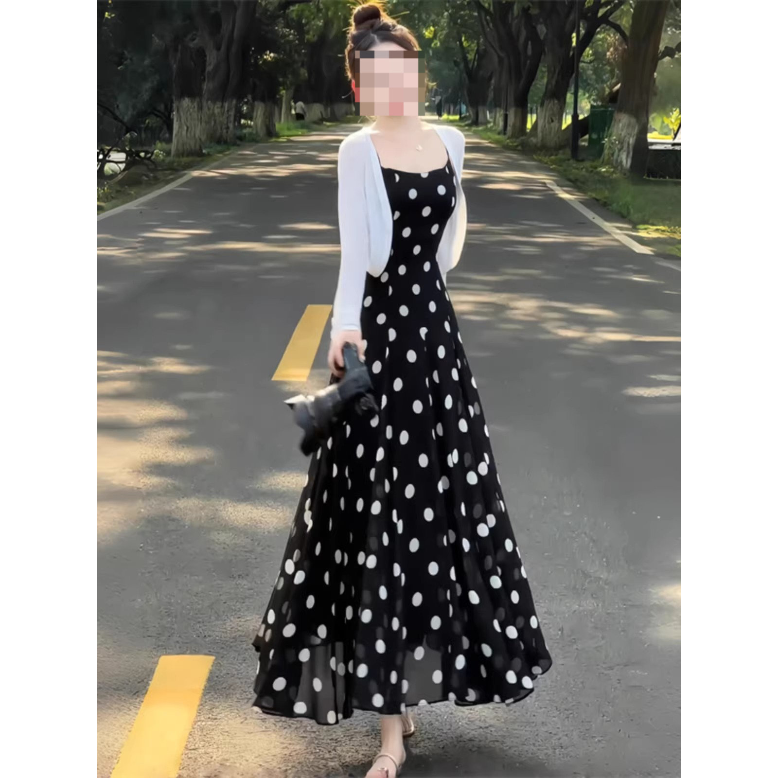 时尚气质显瘦连衣裙女士早春新款防晒开衫波点吊带裙两件套裙