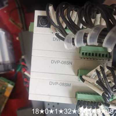 PLC DVP14SS11R2加三个扩展3
