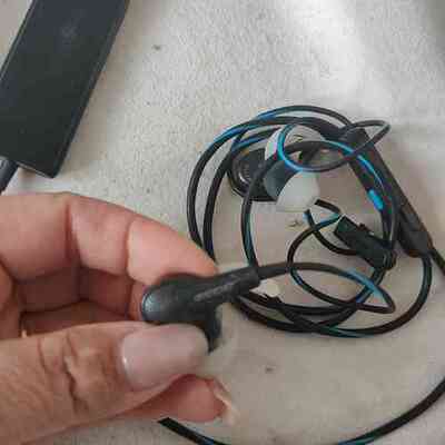 BOSE QC20有线降噪耳机，黑蓝配色，带线控，3.5mm（议价）