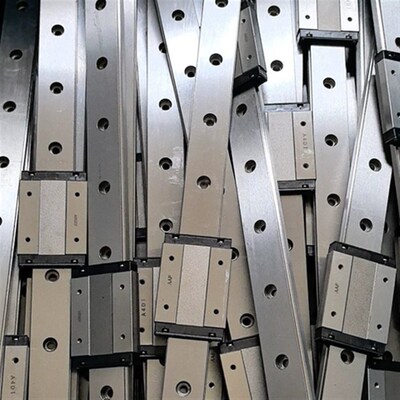 精选可与THK互换国产直线导轨滑块RSR7/9/12/15/RSR7W/9WV/12W/15