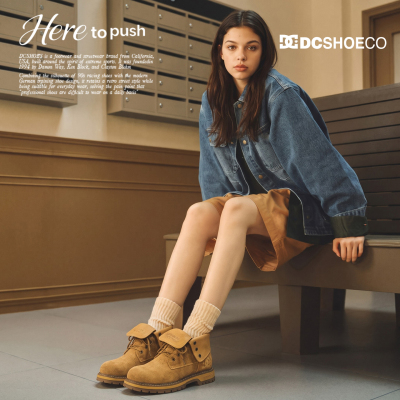 DCSHOES KRYSSA英伦风马丁靴女士翻盖两穿西部靴子厚底大黄靴女款
