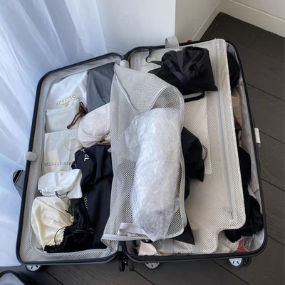 女士行李箱，开箱有物，不知密码，款式随机不换