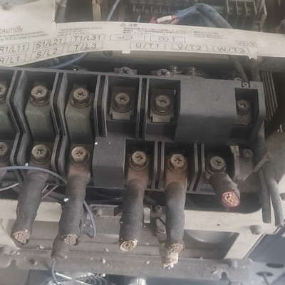 变频器 F7系列 CIMR-F7A4055 55kw 3议价