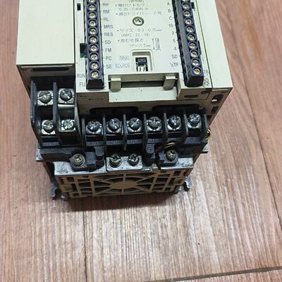 三菱变频器FRE5201.5K220V1.