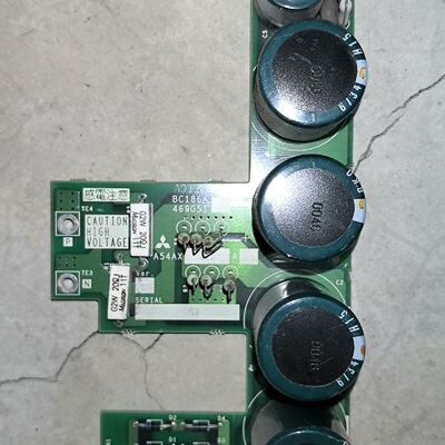 变频器FR-A540电容板BC186A469G51-议价