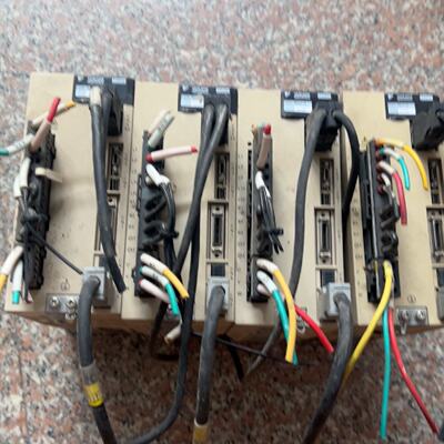 【询价】安川驱动SGDV-7R6A11A002000实图拍发