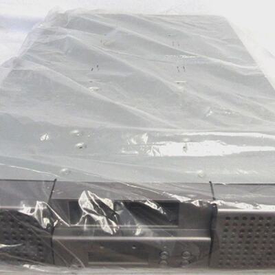 戴尔PowerVault124T0848V6848V6LTO5SAS6GB16插槽库磁带机254
