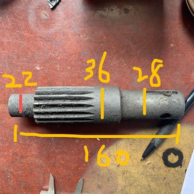 ZY3725摇臂钻的齿轮 钻床配件 齿轮轴 L160