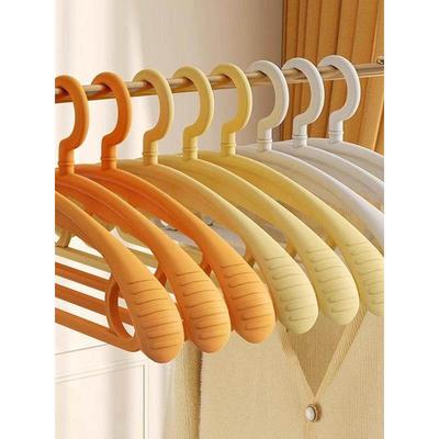 日本加厚家用无痕衣架防肩角不起包防滑宽肩山姆同款晒衣架挂衣架