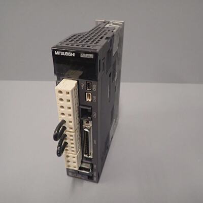 MRJ320A  MITSUBISHI  MRJ320A  Variator AC Servo 0.2KW 200V A