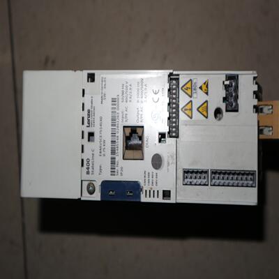 二手德国伦茨Lenze伺服驱动  E84AVSCE7514SX0  变频器 075kw