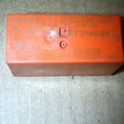 RT314024   24V   16A   8脚   二手拆机正品继电器