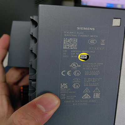 原装正品几乎全新6GK5224-0BA00-2AC2，成色相