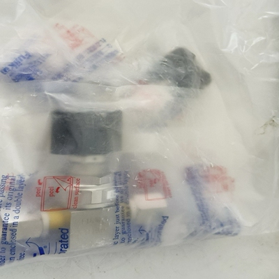 LOTOF2FujikinFUNDL-71G6.35-2DiaphragmValve012-010362