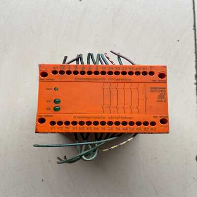 多德B05988安全继电器B05988.61/324，成色漂拍前询价