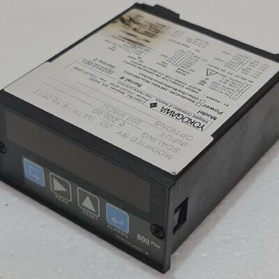 YOKOGAWA CORPORATION 800 PLUS Y820000DCA3 Mtre Numrique Univ