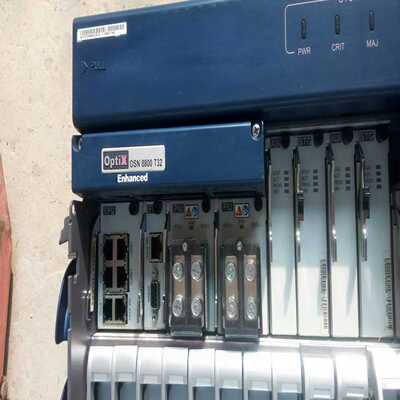 华为OSN8800T32包含UXCH，SCC，ST2，PIU